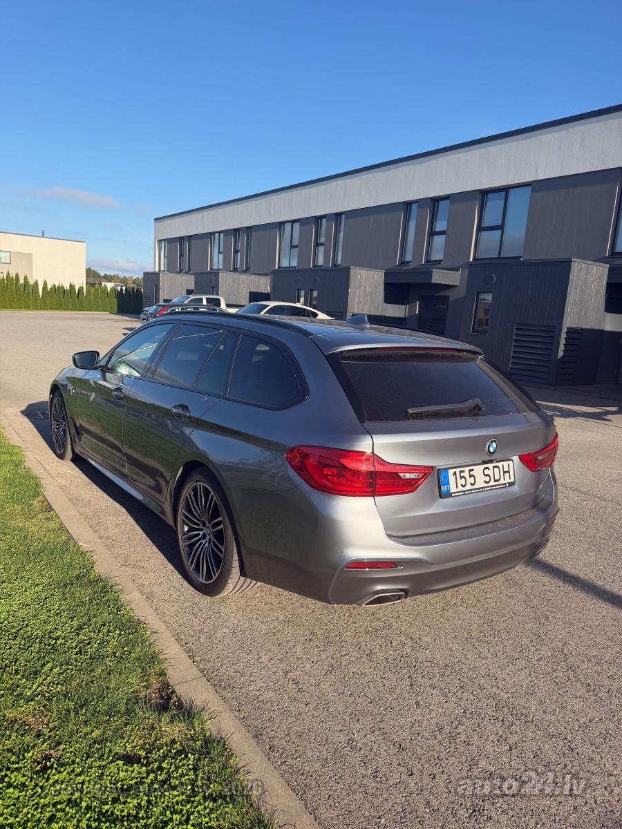 Pelēks BMW 5 Series 2019 Tallina, ar dzinēja tilpumu 3.00 L un nobraukumu 137 tūkst. km par 28900 €, foto 4 vietnē AUTOMOTO.COM.LV