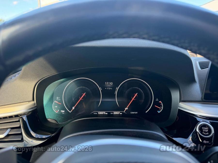 Pelēks BMW 5 Series 2019 Tallina, ar dzinēja tilpumu 3.00 L un nobraukumu 137 tūkst. km par 28900 €, foto 10 vietnē AUTOMOTO.COM.LV