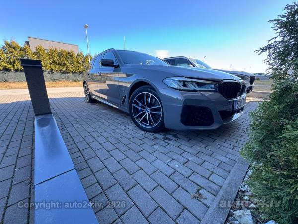 Pelēks BMW 5 Series 2020 Tallina, ar dzinēja tilpumu 2.00 L un nobraukumu 112 tūkst. km par 33900 €, foto 1 vietnē AUTOMOTO.COM.LV