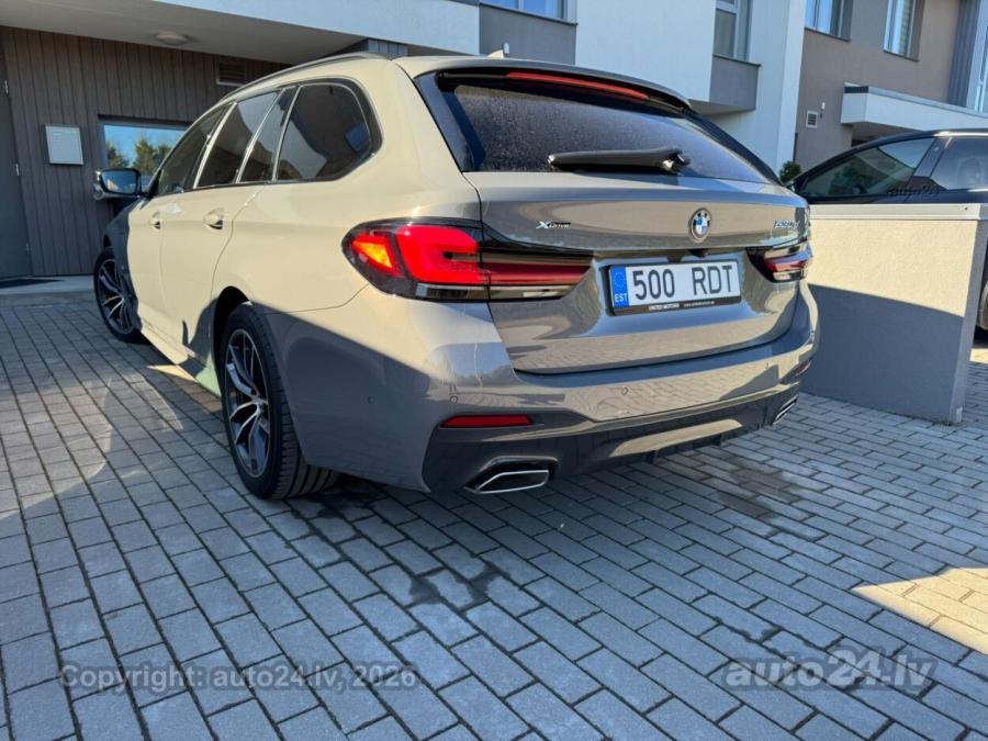 Grey BMW 5 Series 2020 in Tallinn, with an engine capacity of 2.00 L and mileage of 112 thousand km for 33900 €, photo 3 on AUTOMOTO.COM.LV