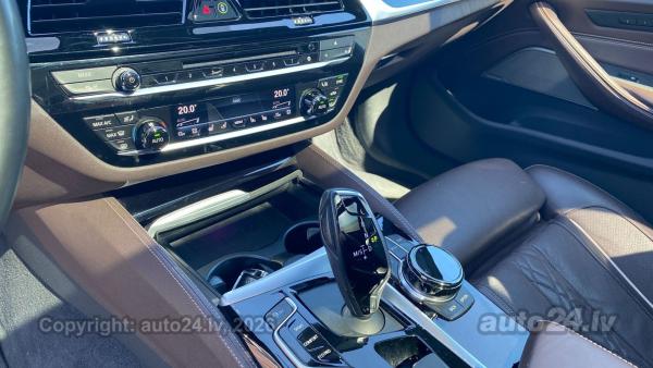 Grey BMW 5 Series 2020 in Tartu, with an engine capacity of 0.00 L and mileage of 127 thousand km for 29900 €, photo 8 on AUTOMOTO.COM.LV
