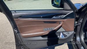 Grey BMW 5 Series 2020 in Tartu, with an engine capacity of 0.00 L and mileage of 127 thousand km for 29900 €, photo 12 on AUTOMOTO.COM.LV