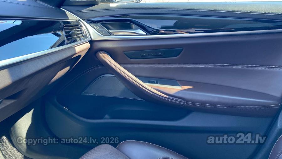 Grey BMW 5 Series 2020 in Tartu, with an engine capacity of 0.00 L and mileage of 127 thousand km for 29900 €, photo 14 on AUTOMOTO.COM.LV
