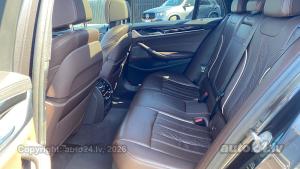 Grey BMW 5 Series 2020 in Tartu, with an engine capacity of 0.00 L and mileage of 127 thousand km for 29900 €, photo 15 on AUTOMOTO.COM.LV