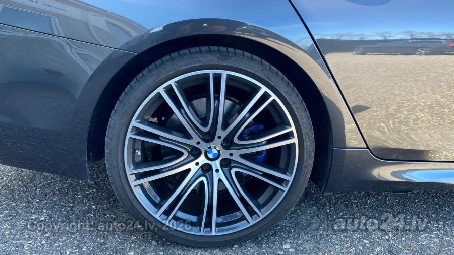 Grey BMW 5 Series 2020 in Tartu, with an engine capacity of 0.00 L and mileage of 127 thousand km for 29900 €, photo 18 on AUTOMOTO.COM.LV
