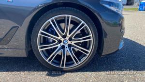 Grey BMW 5 Series 2020 in Tartu, with an engine capacity of 0.00 L and mileage of 127 thousand km for 29900 €, photo 19 on AUTOMOTO.COM.LV