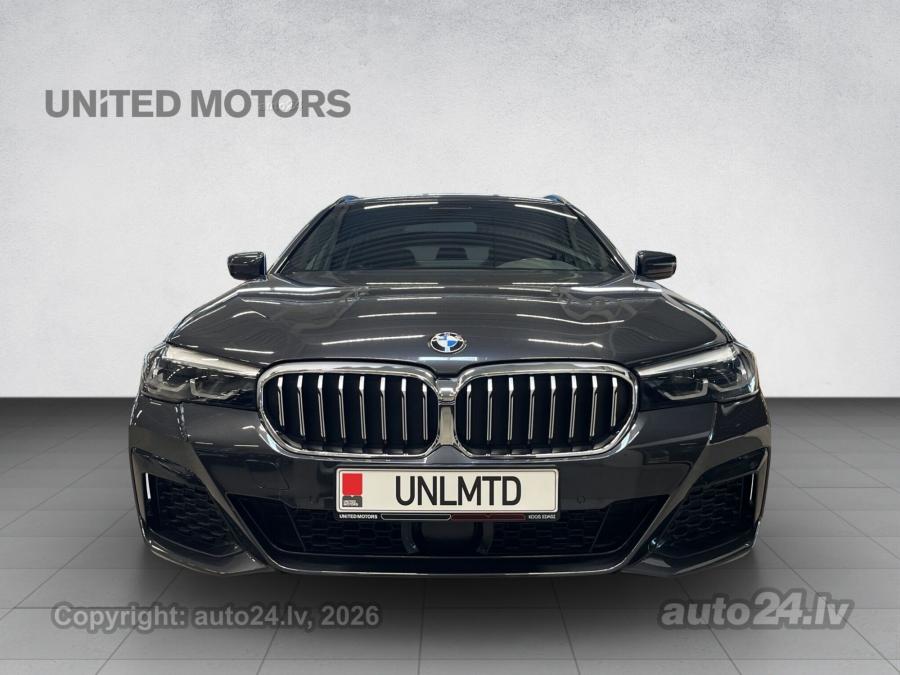 Pelēks BMW 5 Series 2020 Tallina, ar dzinēja tilpumu 2.00 L un nobraukumu 77 tūkst. km par 31900 €, foto 3 vietnē AUTOMOTO.COM.LV