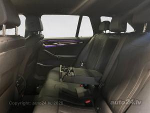 Pelēks BMW 5 Series 2020 Tallina, ar dzinēja tilpumu 2.00 L un nobraukumu 77 tūkst. km par 31900 €, foto 14 vietnē AUTOMOTO.COM.LV