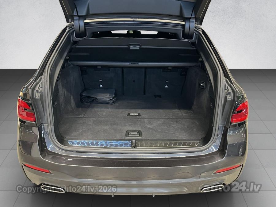 Pelēks BMW 5 Series 2020 Tallina, ar dzinēja tilpumu 2.00 L un nobraukumu 77 tūkst. km par 31900 €, foto 15 vietnē AUTOMOTO.COM.LV