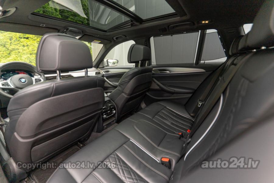 Pelēks BMW 5 Series 2020 Tallina, ar dzinēja tilpumu 3.00 L un nobraukumu 193 tūkst. km par 27900 €, foto 13 vietnē AUTOMOTO.COM.LV