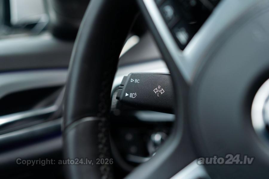 Pelēks BMW 5 Series 2020 Tallina, ar dzinēja tilpumu 3.00 L un nobraukumu 193 tūkst. km par 27900 €, foto 17 vietnē AUTOMOTO.COM.LV