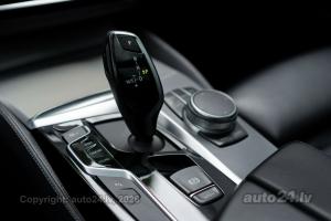 Pelēks BMW 5 Series 2020 Tallina, ar dzinēja tilpumu 3.00 L un nobraukumu 193 tūkst. km par 27900 €, foto 23 vietnē AUTOMOTO.COM.LV