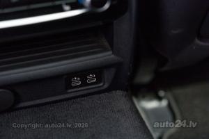 Pelēks BMW 5 Series 2020 Tallina, ar dzinēja tilpumu 3.00 L un nobraukumu 193 tūkst. km par 27900 €, foto 29 vietnē AUTOMOTO.COM.LV