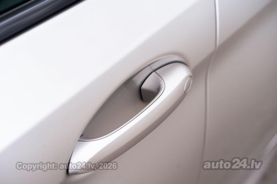 Pelēks BMW 5 Series 2020 Tallina, ar dzinēja tilpumu 3.00 L un nobraukumu 193 tūkst. km par 27900 €, foto 31 vietnē AUTOMOTO.COM.LV