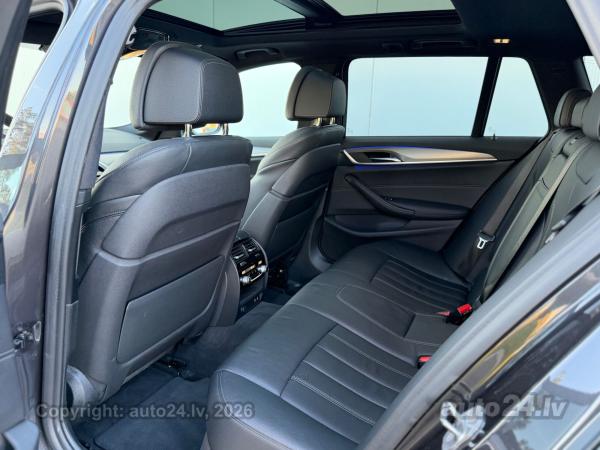 Pelēks BMW 5 Series 2020 Tallina, ar dzinēja tilpumu 2.00 L un nobraukumu 125 tūkst. km par 24990 €, foto 9 vietnē AUTOMOTO.COM.LV