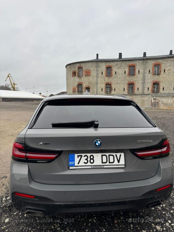 Pelēks BMW 5 Series 2021 Tallina, ar dzinēja tilpumu 2.00 L un nobraukumu 96 tūkst. km par 37499 €, foto 11 vietnē AUTOMOTO.COM.LV