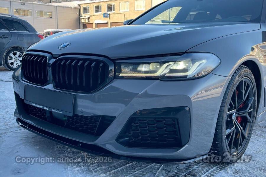 Pelēks BMW 5 Series 2021 Tallina, ar dzinēja tilpumu 3.00 L un nobraukumu 210 tūkst. km par 28890 €, foto 8 vietnē AUTOMOTO.COM.LV