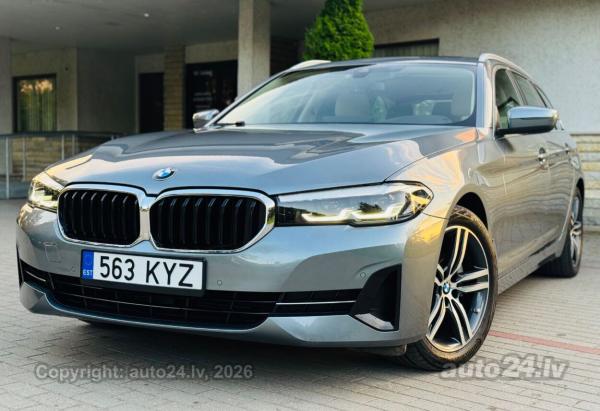 Pelēks BMW 5 Series 2021 Pērnava, ar dzinēja tilpumu 2.00 L un nobraukumu 83 tūkst. km par 28300 €, foto 2 vietnē AUTOMOTO.COM.LV