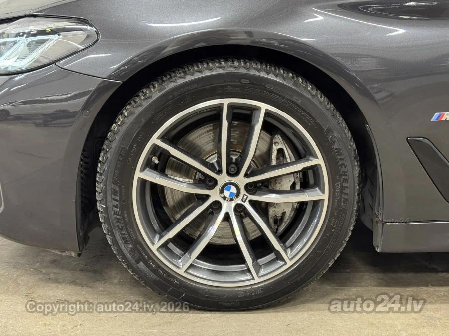 Pelēks BMW 5 Series 2021 Tallina, ar dzinēja tilpumu 3.00 L un nobraukumu 151 tūkst. km par 34995 €, foto 6 vietnē AUTOMOTO.COM.LV
