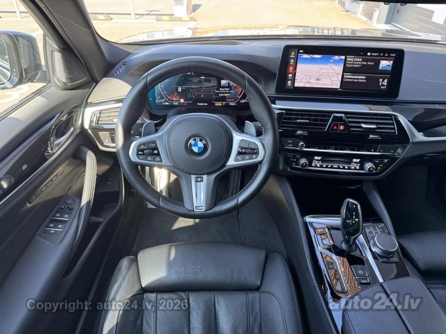 Pelēks BMW 5 Series 2021 Tallina, ar dzinēja tilpumu 3.00 L un nobraukumu 151 tūkst. km par 34995 €, foto 16 vietnē AUTOMOTO.COM.LV