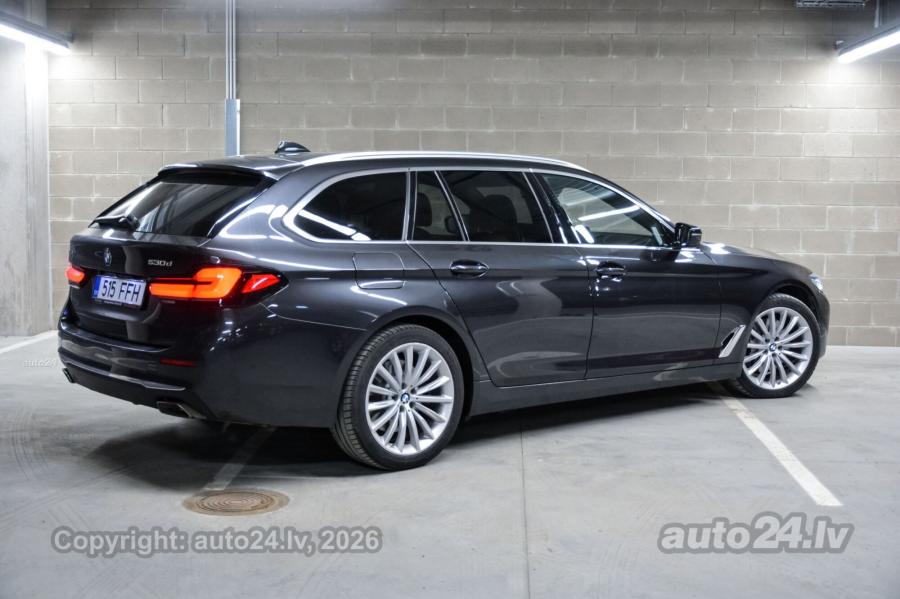 Pelēks BMW 5 Series 2021 Tallina, ar dzinēja tilpumu 3.00 L un nobraukumu 165 tūkst. km par 32390 €, foto 8 vietnē AUTOMOTO.COM.LV