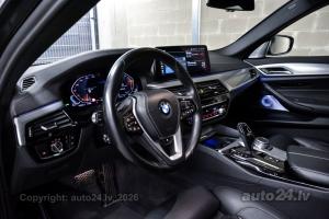Pelēks BMW 5 Series 2021 Tallina, ar dzinēja tilpumu 3.00 L un nobraukumu 165 tūkst. km par 32390 €, foto 11 vietnē AUTOMOTO.COM.LV