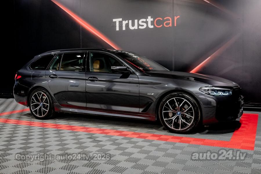 Grey BMW 5 Series 2021 in Parnu, with an engine capacity of 2.00 L and mileage of 169 thousand km for 25500 €, photo 11 on AUTOMOTO.COM.LV