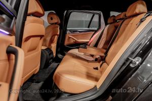 Grey BMW 5 Series 2021 in Parnu, with an engine capacity of 2.00 L and mileage of 169 thousand km for 25500 €, photo 17 on AUTOMOTO.COM.LV