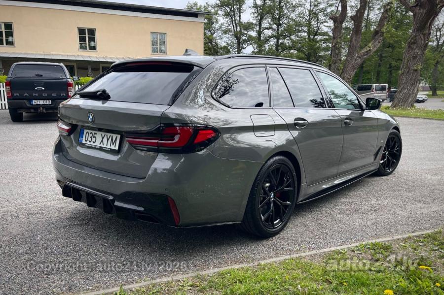 Grey BMW 5 Series 2021 in Tallinn, with an engine capacity of 3.00 L and mileage of 210 thousand km for 28500 €, photo 6 on AUTOMOTO.COM.LV