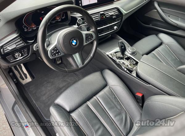 Grey BMW 5 Series 2021 in Tallinn, with an engine capacity of 3.00 L and mileage of 210 thousand km for 28500 €, photo 8 on AUTOMOTO.COM.LV