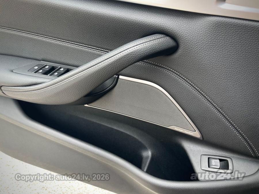 Grey BMW 5 Series 2021 in Tallinn, with an engine capacity of 3.00 L and mileage of 210 thousand km for 28500 €, photo 21 on AUTOMOTO.COM.LV