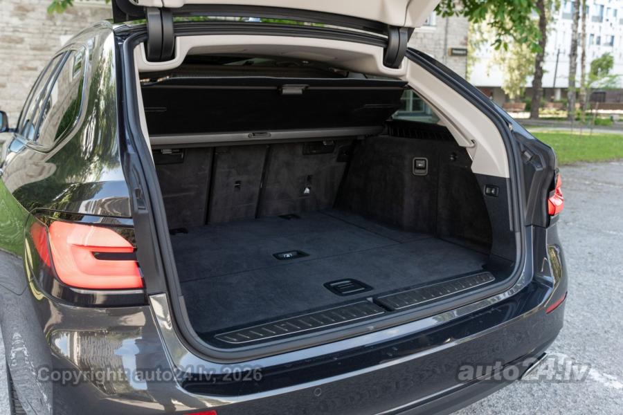 Pelēks BMW 5 Series 2021 Tallina, ar dzinēja tilpumu 2.00 L un nobraukumu 137 tūkst. km par 27990 €, foto 14 vietnē AUTOMOTO.COM.LV