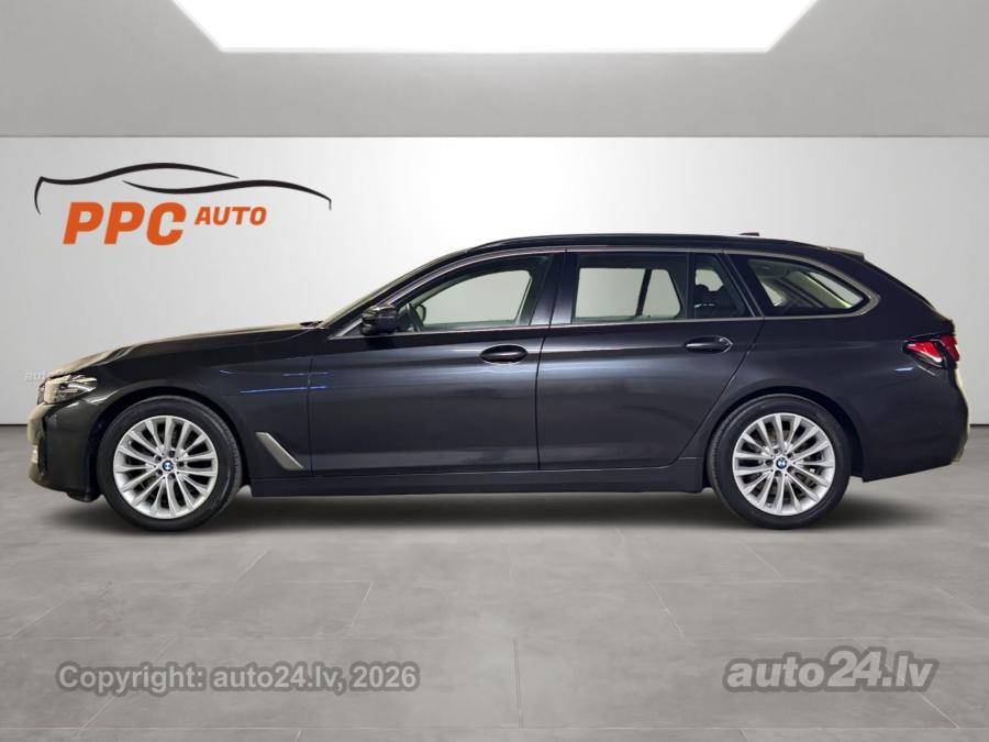 Pelēks BMW 5 Series 2021 Tallina, ar dzinēja tilpumu 2.00 L un nobraukumu 115 tūkst. km par 27900 €, foto 3 vietnē AUTOMOTO.COM.LV