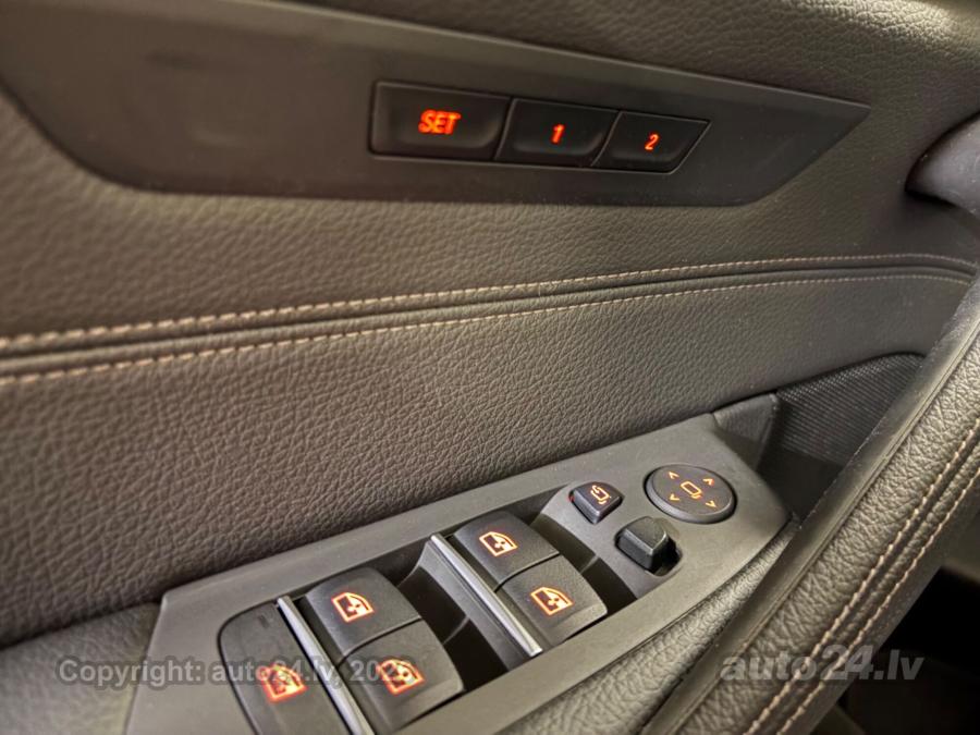 Pelēks BMW 5 Series 2021 Tallina, ar dzinēja tilpumu 2.00 L un nobraukumu 115 tūkst. km par 27900 €, foto 11 vietnē AUTOMOTO.COM.LV
