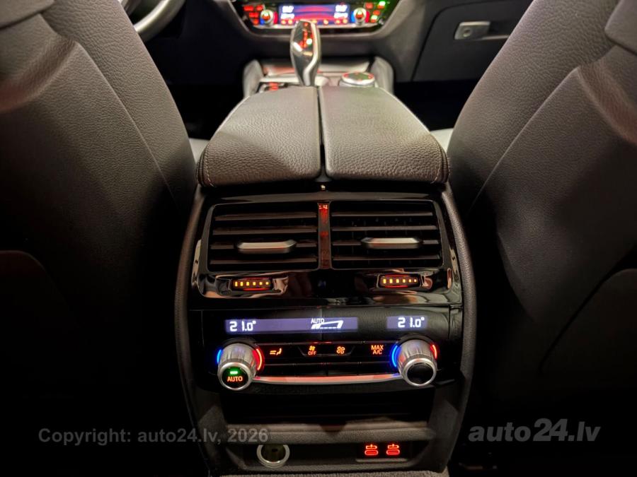Pelēks BMW 5 Series 2021 Tallina, ar dzinēja tilpumu 2.00 L un nobraukumu 115 tūkst. km par 27900 €, foto 15 vietnē AUTOMOTO.COM.LV