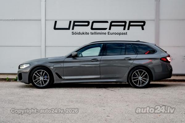 Grey BMW 5 Series 2021 in Parnu, with an engine capacity of 2.00 L and mileage of 132 thousand km for 31900 €, photo 6 on AUTOMOTO.COM.LV