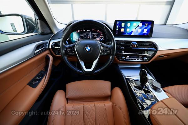 Grey BMW 5 Series 2021 in Tallinn, with an engine capacity of 2.00 L and mileage of 165 thousand km for 24900 €, photo 7 on AUTOMOTO.COM.LV