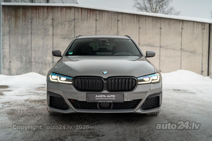Pelēks BMW 5 Series 2022 Tartu, ar dzinēja tilpumu 3.00 L un nobraukumu 137 tūkst. km par 41900 €, foto 4 vietnē AUTOMOTO.COM.LV