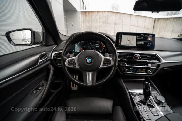 Pelēks BMW 5 Series 2022 Tartu, ar dzinēja tilpumu 3.00 L un nobraukumu 137 tūkst. km par 41900 €, foto 9 vietnē AUTOMOTO.COM.LV