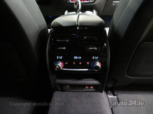 Pelēks BMW 5 Series 2022 Tallina, ar dzinēja tilpumu 2.00 L un nobraukumu 50 tūkst. km par 38500 €, foto 6 vietnē AUTOMOTO.COM.LV