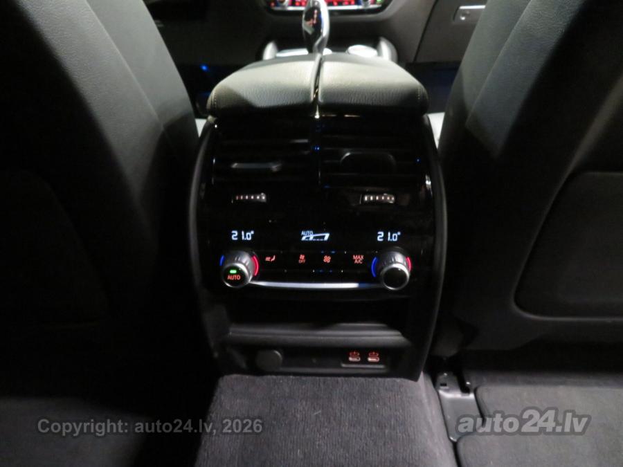 Pelēks BMW 5 Series 2022 Tallina, ar dzinēja tilpumu 2.00 L un nobraukumu 50 tūkst. km par 38500 €, foto 7 vietnē AUTOMOTO.COM.LV
