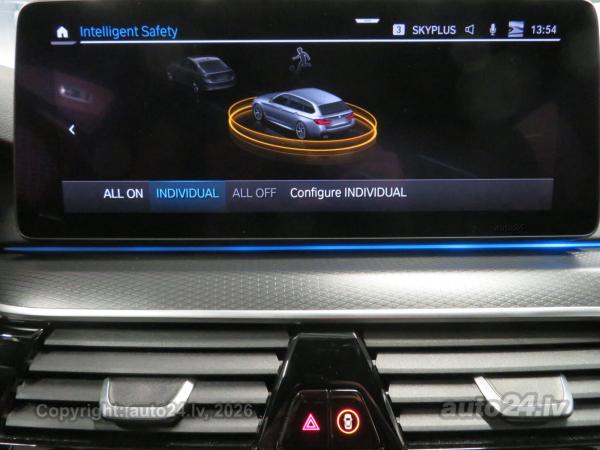 Pelēks BMW 5 Series 2022 Tallina, ar dzinēja tilpumu 2.00 L un nobraukumu 50 tūkst. km par 38500 €, foto 8 vietnē AUTOMOTO.COM.LV