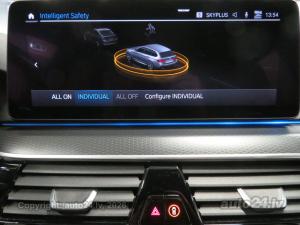 Pelēks BMW 5 Series 2022 Tallina, ar dzinēja tilpumu 2.00 L un nobraukumu 50 tūkst. km par 38500 €, foto 9 vietnē AUTOMOTO.COM.LV