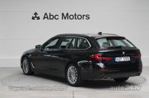 Grey BMW 5 Series 2022 in Tallinn, with an engine capacity of 2.00 L and mileage of 100 thousand km for 31990 €, photo 6 on AUTOMOTO.COM.LV