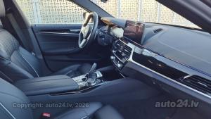 Серый БМВ 5 Серия 2023 в Тарту, объемом двигателя 3.00 л и пробегом 25 тыс. км за 45000 €, фото 7 на AUTOMOTO.COM.LV