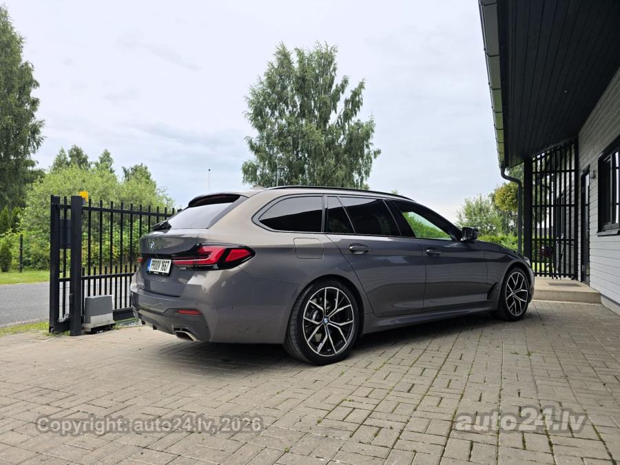 Grey BMW 5 Series 2023 in Tartu, with an engine capacity of 3.00 L and mileage of 183 thousand km for 34990 €, photo 7 on AUTOMOTO.COM.LV
