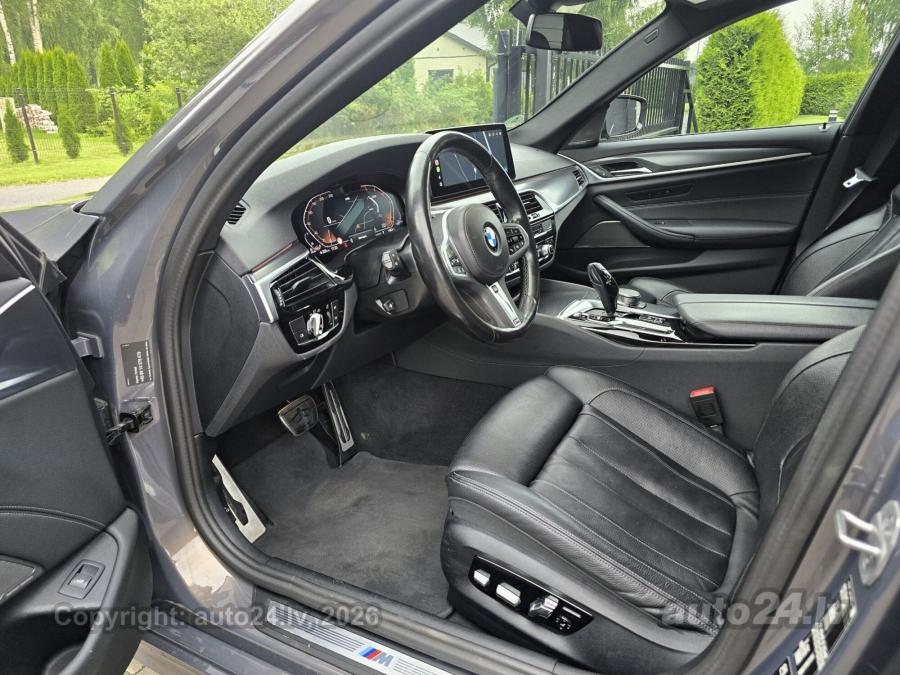 Grey BMW 5 Series 2023 in Tartu, with an engine capacity of 3.00 L and mileage of 183 thousand km for 34990 €, photo 15 on AUTOMOTO.COM.LV
