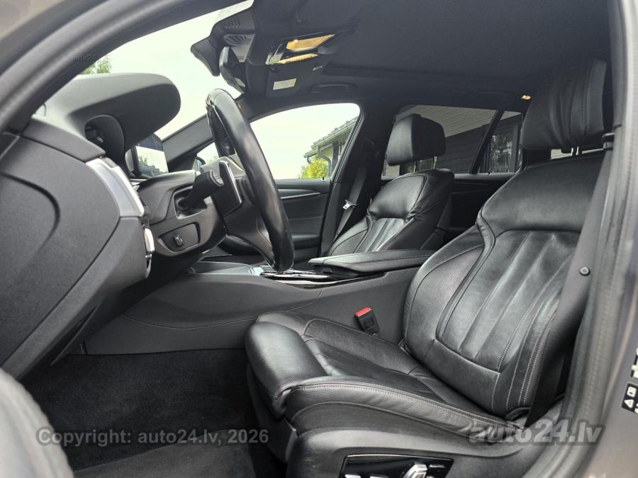 Grey BMW 5 Series 2023 in Tartu, with an engine capacity of 3.00 L and mileage of 183 thousand km for 34990 €, photo 21 on AUTOMOTO.COM.LV