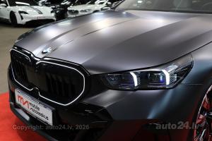 Серый БМВ 5 Серия 2024 в Таллин, объемом двигателя 3.00 л и пробегом 71 тыс. км за 64995 €, фото 26 на AUTOMOTO.COM.LV
