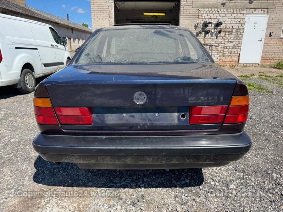Sarkans BMW 5 Series 1992 Tartu, ar dzinēja tilpumu 2.50 L un nobraukumu 0 tūkst. km par 1990 €, foto 8 vietnē AUTOMOTO.COM.LV